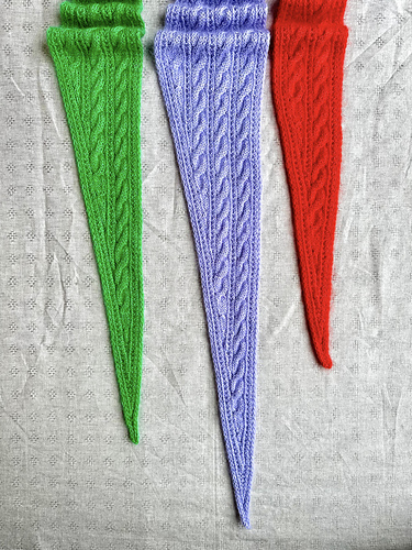 Ravelry: Ginger Scarf pattern by Dorothy Offeciers