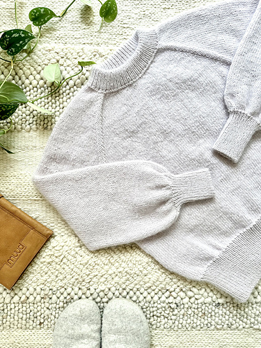 Ravelry: Grace Sweater pattern by Dorothy Offeciers