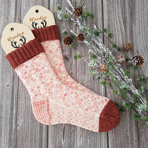 Ravelry: Connecting Socks pattern by DUCATHI