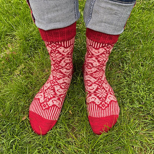 Ravelry: Chicken Run Socks pattern by DUCATHI