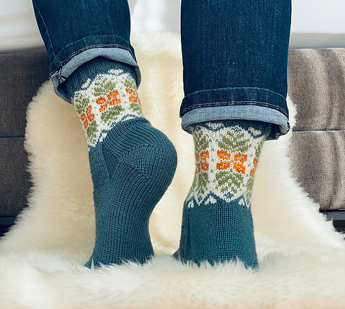 Ravelry: Wood Walk Socks pattern by DUCATHI
