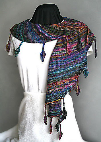 Ravelry: Drop Leaf Shawlette pattern by Tamara Ell