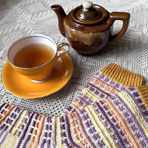 Ravelry: Corn Maze Socks pattern by Dana Rae Makes