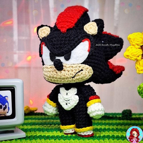 Ravelry: Shadow, the hedgehog pattern by Danielle Magalhães