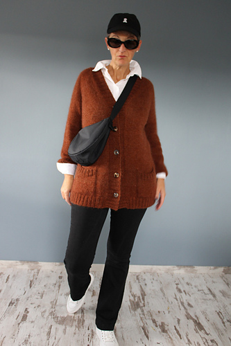 Ravelry: Pilsen Cardigan pattern by Daniela Mühlbauer