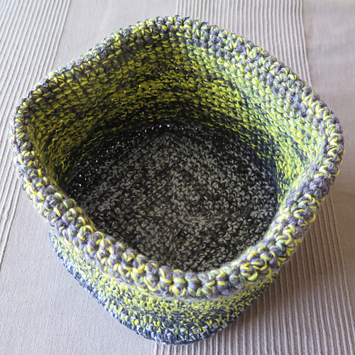 Ravelry: Hemp basket pattern by Maria Isabel