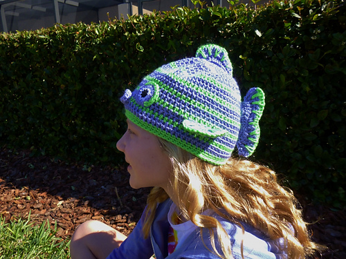 Ravelry: Kissy! Kissy! Fish Face Hat for boys and girls pattern by ...