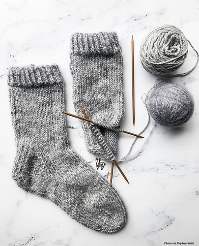 Ravelry: The Feather Socks pattern by Darling Jadore