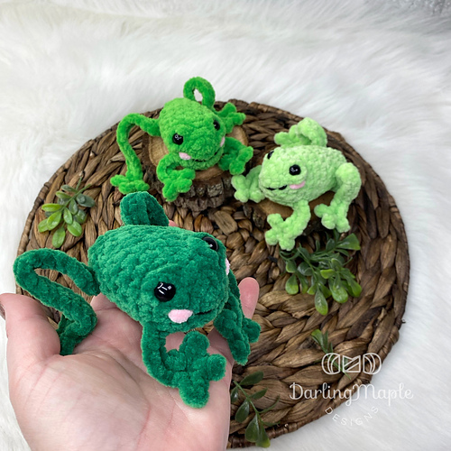 Ravelry: Frankie the Frog pattern by Darling Maple Designs