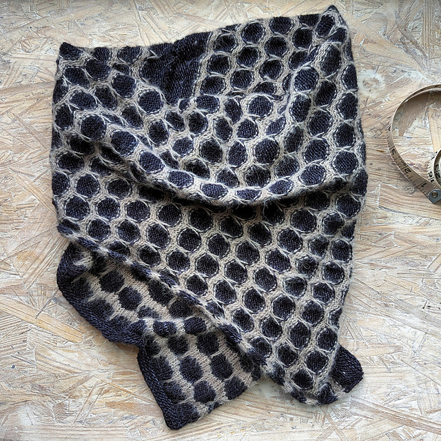 Ravelry: A Midwinter's Night Cowl pattern by Dawn Barker