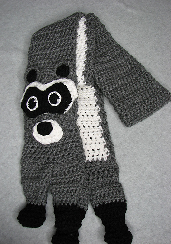 Ravelry: Raccoon Scarf pattern by Donna Collinsworth