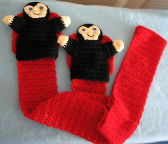 Ravelry: Lady Bug Puppet Scarf pattern by Donna Collinsworth