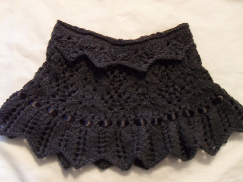 Ravelry: Satin & Lace Cowl pattern by Donna Reneau