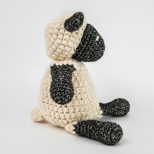 Ravelry: Little Ewe Amigurumi pattern by Dear Ewe Designs