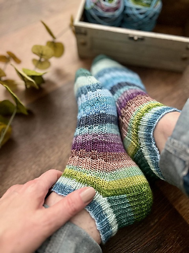 Ravelry: The Dixie Socks pattern by Knit On Designs Ravelry Store