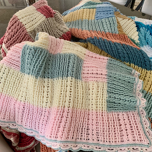 Ravelry: Bella Building Blocks Afghan pattern by Debbie Hemsley Kaltenbrunn