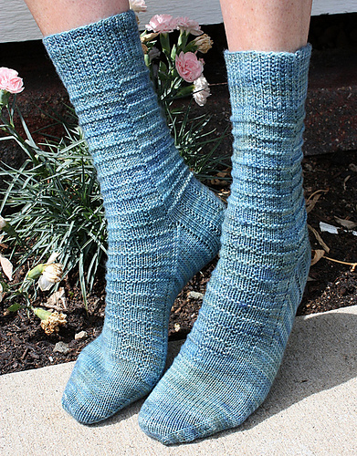 Ravelry: Ice Cube Socks pattern by Debbie O'Neill
