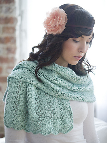 Ravelry: Morning Frost Wrap pattern by Debbie Stoller
