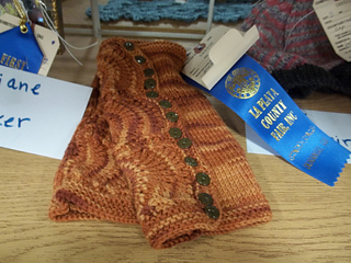 Ravelry: DeborahKaye's Spatterdash Fingerless Gloves
