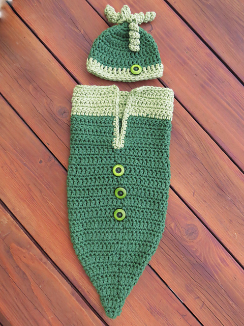 Ravelry: Baby Cocoon and Hat Set - Pea in a Pod pattern by Deborah O'Leary