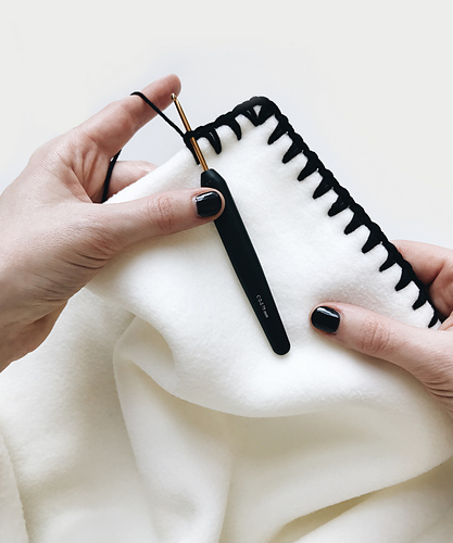 Ravelry: The Vit Fleece pattern by DeBrosse