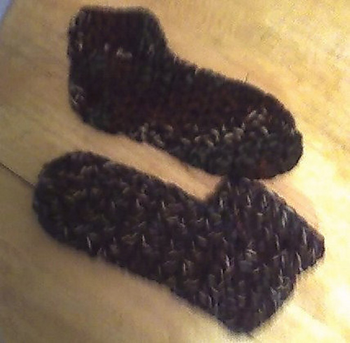 Ravelry: Manly Man Slippers pattern by Debbie Smith