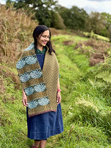 Ravelry: Victoria Park Scarf pattern by Dee Hardwicke