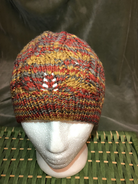Ravelry: Delisabeta's Foliage Hat