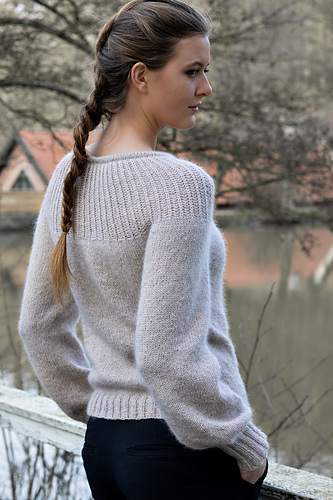 Ravelry: Mojo pattern by Design Club