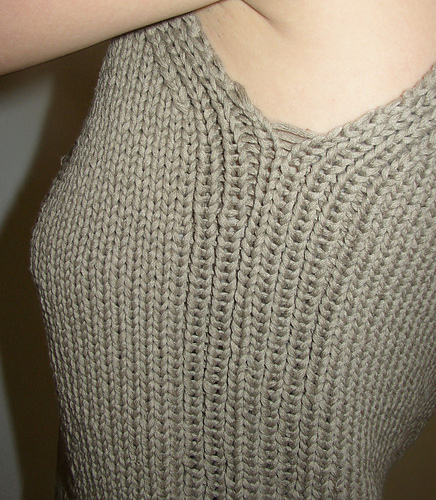 Ravelry: Basic Top pattern by Desiree Lok