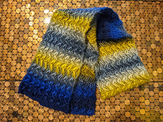 Ravelry: Twilight Texture Scarf pattern by DeskQuixote