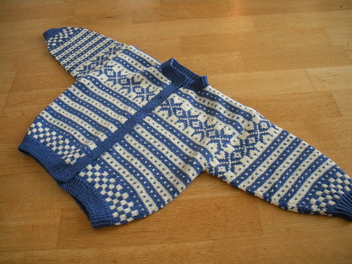 Ravelry: 0412-7F Fanakofte pattern by Sandnes Design