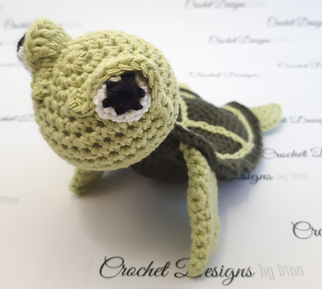Ravelry: Fludder turtle pattern by Dina Baroutsos