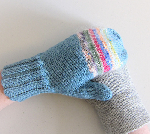 Ravelry: Magpie Mittens pattern by Debbie Ford