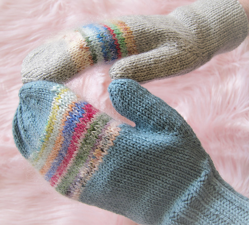 Ravelry: Magpie Mittens pattern by Debbie Ford
