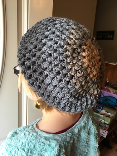 Ravelry: Autumn Puffs Slouchy pattern by Jinty Lyons