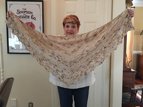 Ravelry: Curved Triangle Shawl pattern by Iris Schreier