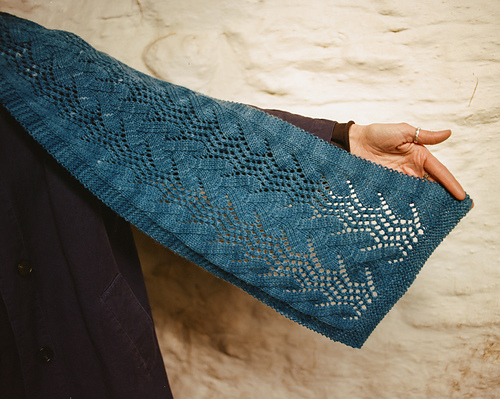 Ravelry: Lonabrak Scarf pattern by Donna Smith