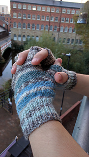 Ravelry: Drifter pattern by Doris Lowman