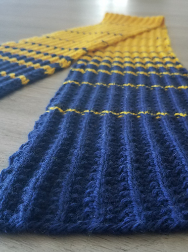 Ravelry: No Mistaking Fibonacci’s Scarf pattern by Suzy Roy