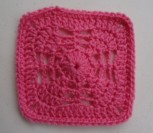 Ravelry: Fluttering Breeze 6" Square pattern by Aurora Suominen