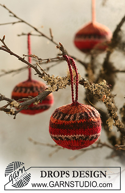 Ravelry: 0-515 Christmas balls pattern by DROPS design