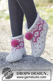 Ravelry: 164-10 Winter Poppies Slippers pattern by DROPS design