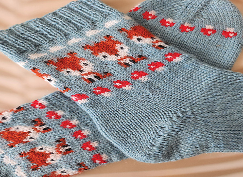 Ravelry: Fritx the Fox Soqs pattern by Durable Yarn
