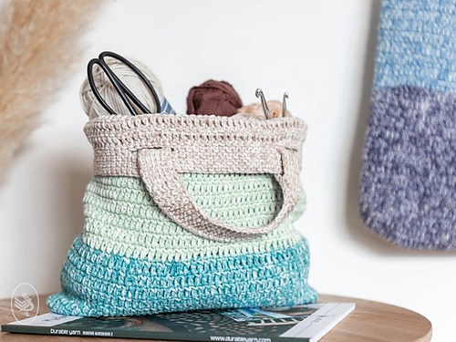 Ravelry: Faded Bag pattern by Durable Yarn