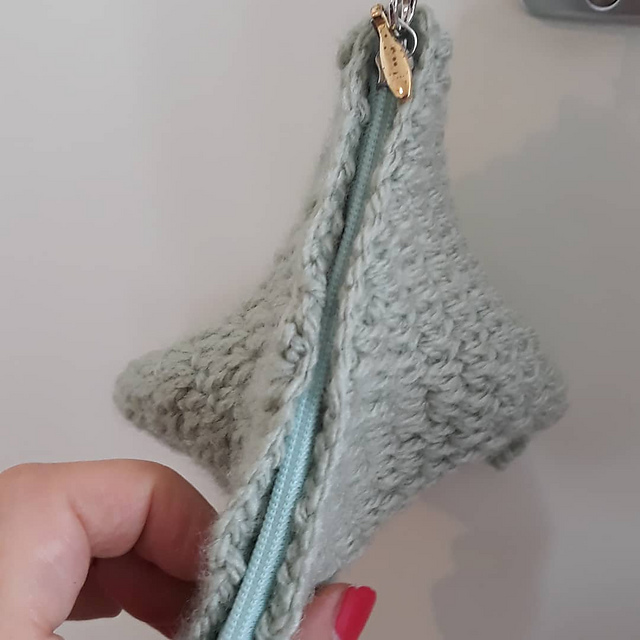 Ravelry: DutchCrochetbyMdK's Pyramid Bag