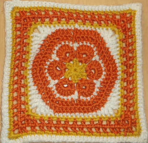 Ravelry: That 70s Square pattern by Anny Meek