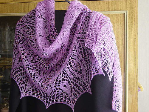 Ravelry: Sirin Bird shawl pattern by Natalia Sha