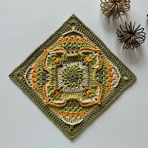 Ravelry: Em Cabal Square pattern by Pam Knighton-Haener