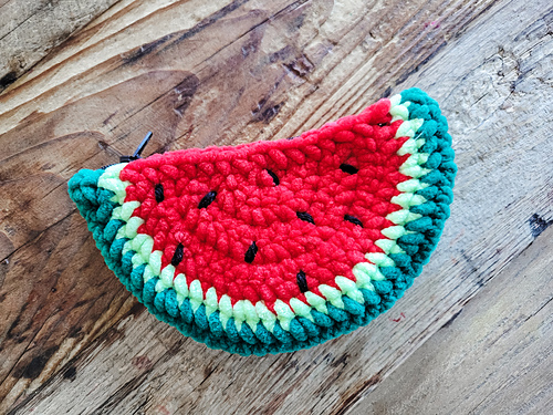Ravelry: Cuddly Coin Purse pattern by Earth, Hand & Fiber